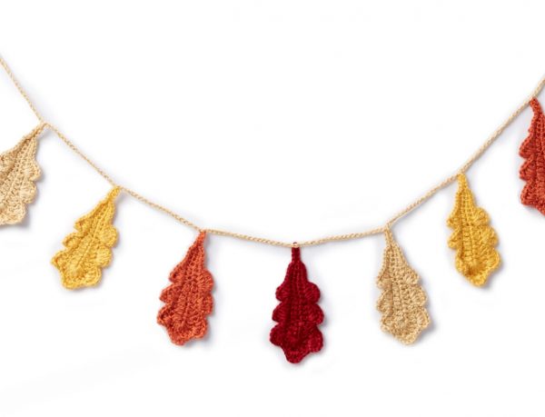 FREE Crochet Pattern: Oak Leaf Garland - I Love Yarn Forever