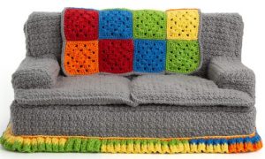 Free Crochet Pattern: Crochet Kitty Couch - I Love Yarn Forever