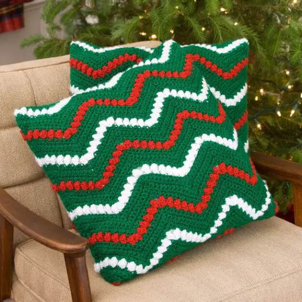 Free Crochet Tutorial: Christmas Ripple Pillows - I Love Yarn Forever